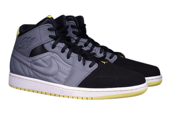 Air Jordan 1 Retro ’99 - Vibrant Yellow - Jul 2014 - 654140032 ...